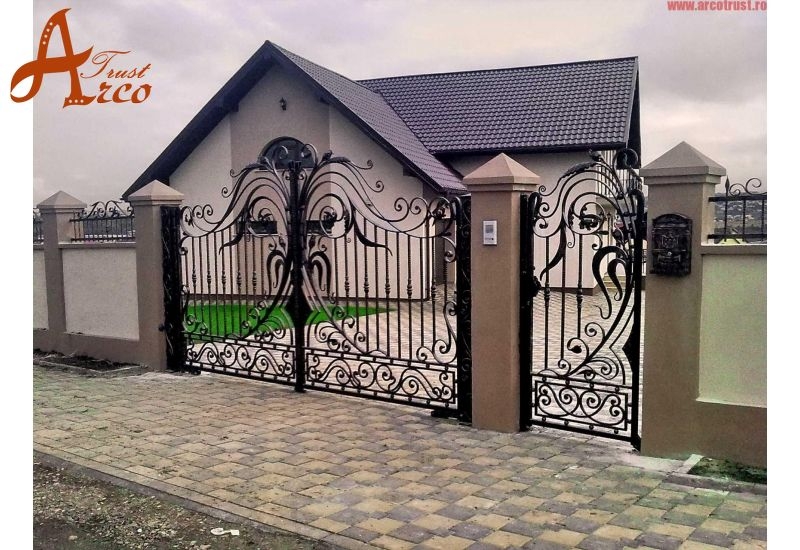 IEDERA SALBATICA LUX, Model de Porti si Garduri din Fier Forjat produs ...